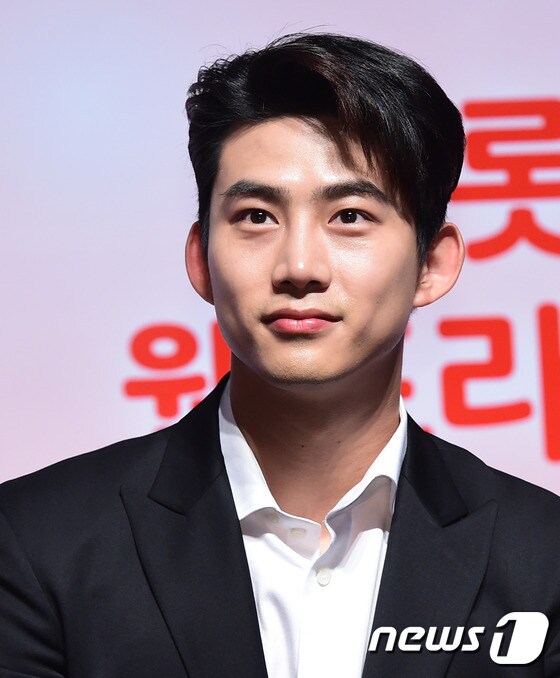 [공식입장] JYP "옥택연, 2PM 활동 계속…매니지먼트는 JYP 담당" - 뉴스1