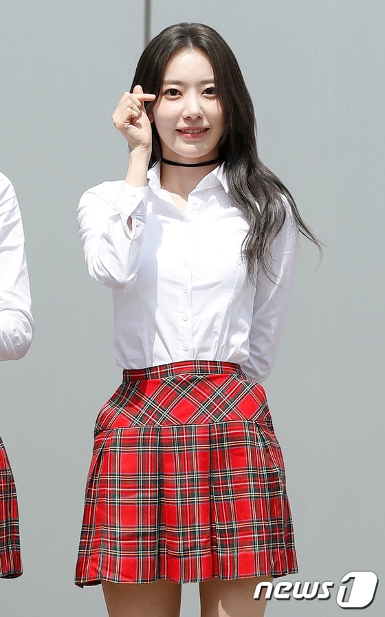 [뉴스1 ★]미야와키 사쿠라, 1년 만에 팬들 곁으로 돌아온 '인간바비' - 뉴스1