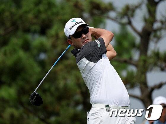 한승수, KPGA KB금융 리브챔피언십 3R 단독선두 도약 - 뉴스1
