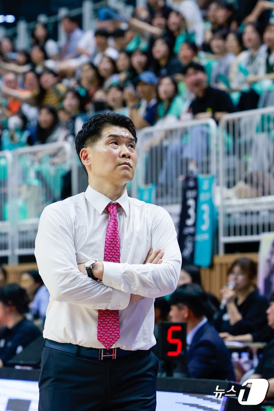 생각에 잠긴 조상현 감독 - 뉴스1